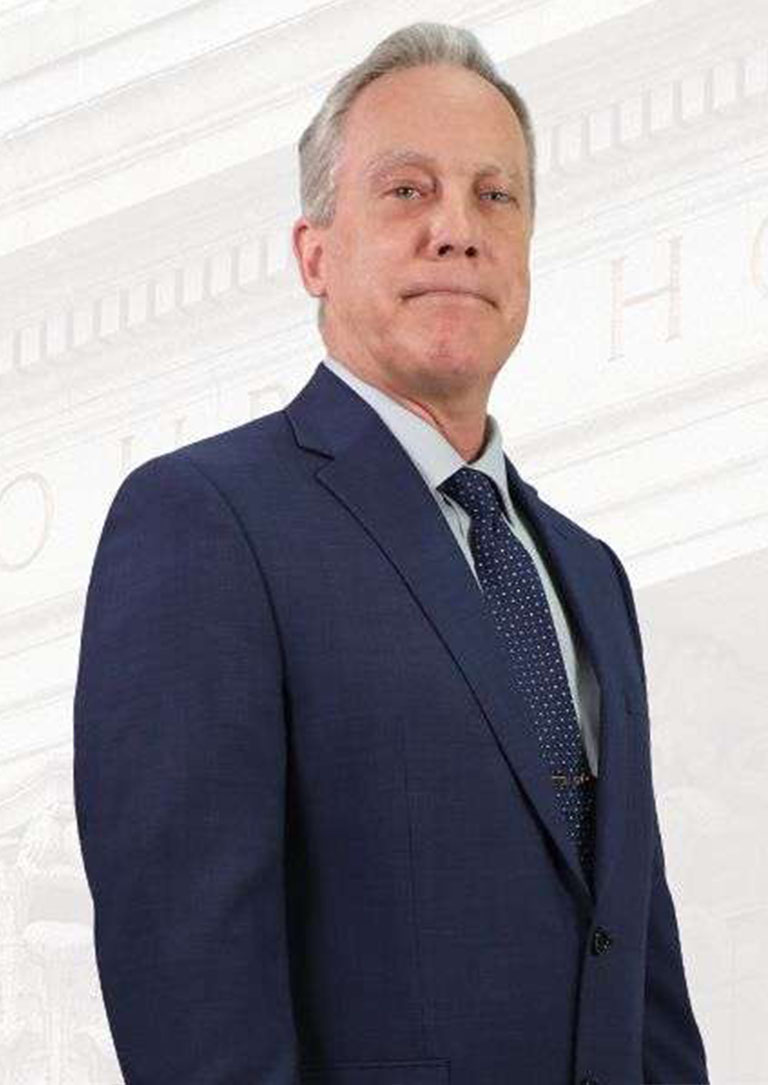 CONOCE A CHARLES - The Vegas Lawyers